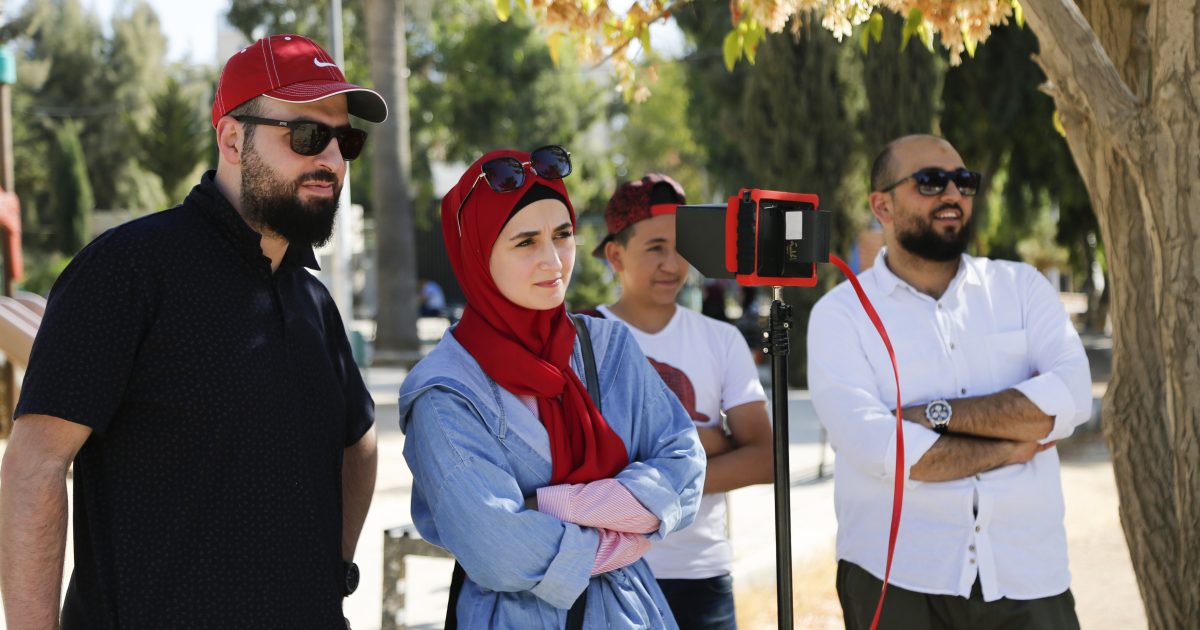 Ala Hamdan:“Başörtüsü Akıl ya da Eğitim Etiketi Değildir” - Aysha Dergi